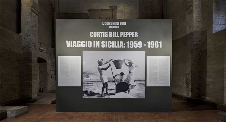 Curtis Bill Pepper. Journey to Sicily: 1959-1961
